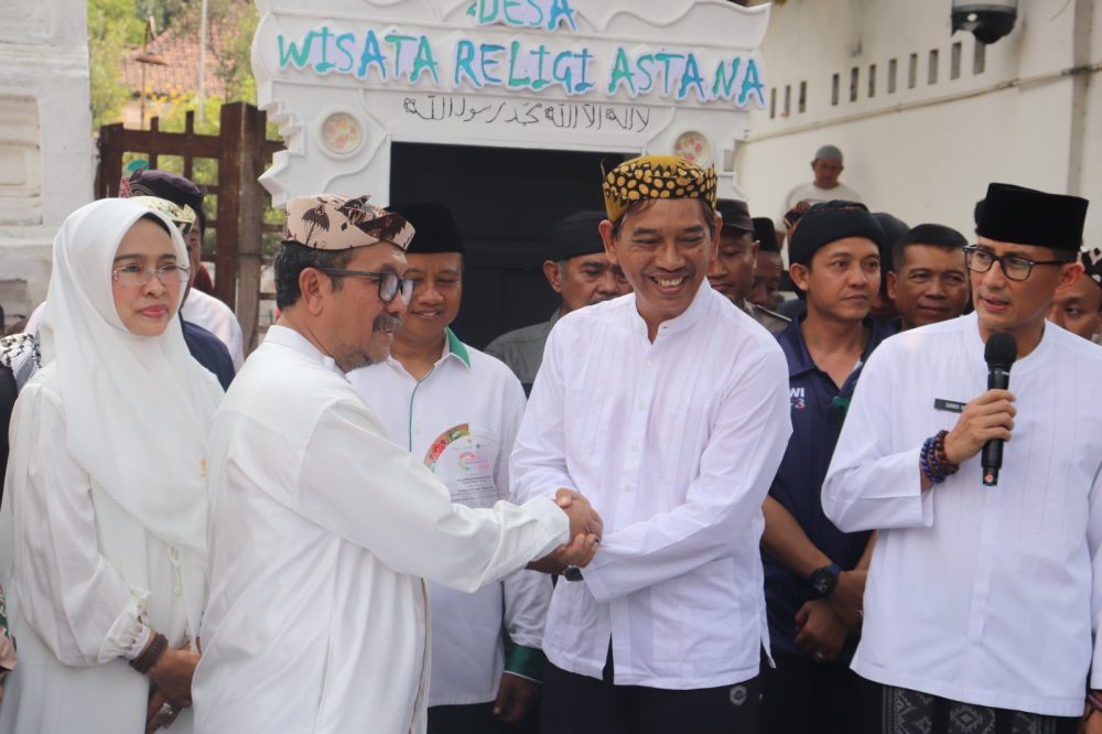 Desa Astana Gunungjati Kabupaten Cirebon Masuk Desa Wisata Religi ...